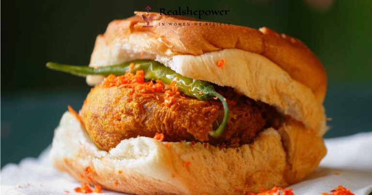 Vada Pav: Mumbai’s Iconic Street Food Experience